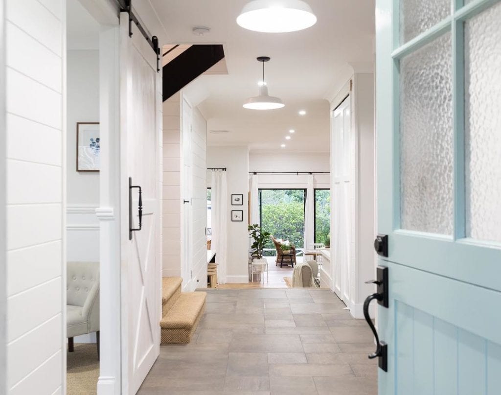 Modern Hamptons Style | Ultimate Hamptons Styling Guide | Intrim