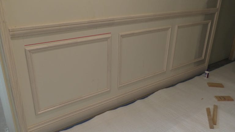 How to Install Raised Panel vs Recessed Panel Wainscoting - Intrim ...