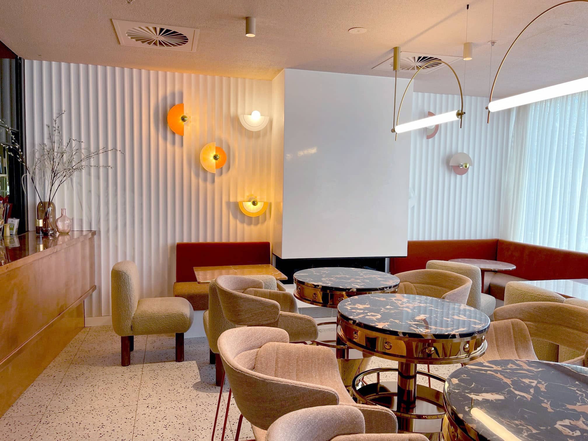 East Hotel Cavetto Wall - Intrim Mouldings