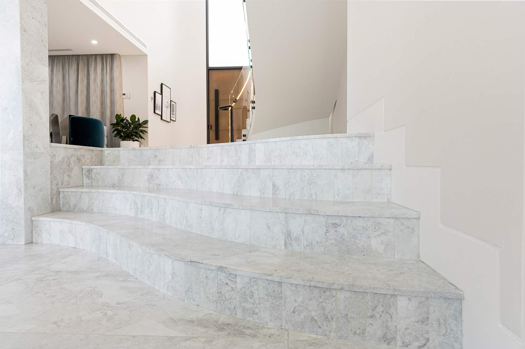 Modern Minimalist Home Featuring Intrim Shadowline® Skirting